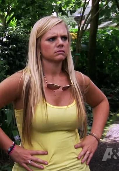 Watch Shipping Wars S06:E02 - Who Ya Gonna Call!?... - Free TV Shows | Tubi