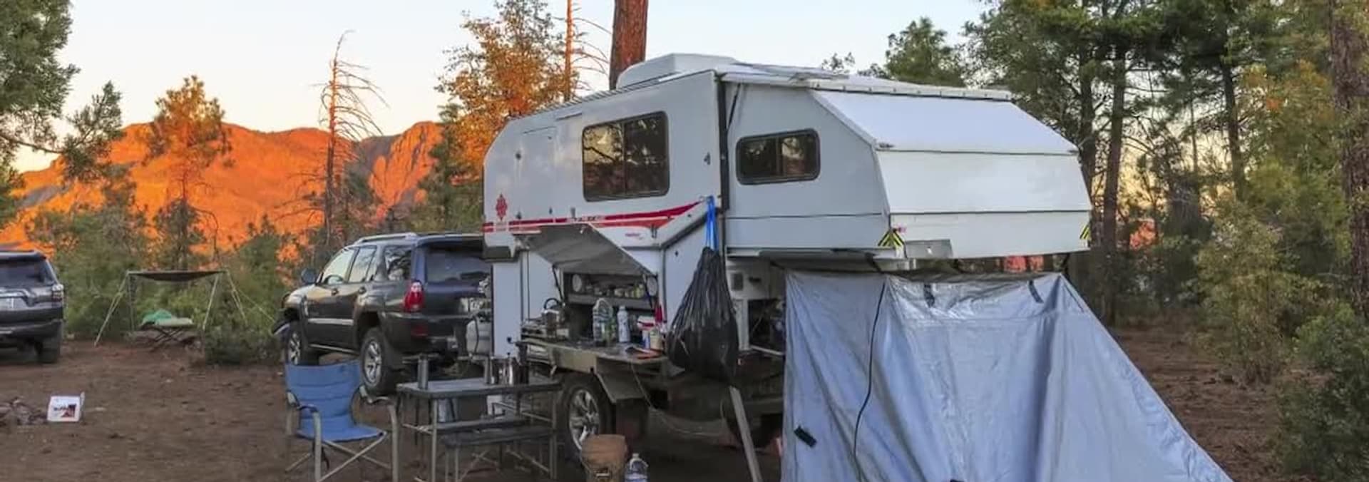 Watch Extreme RVs S05:E11 - Livin' Luxe - Free TV Shows | Tubi