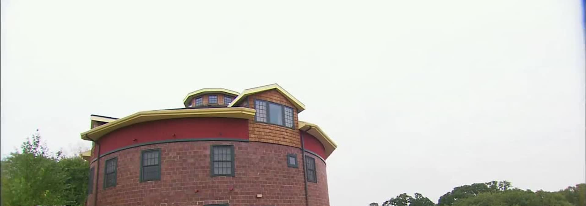 Watch You Live in What? S01:E02 - School, Silo, Car Dealership - Free ...