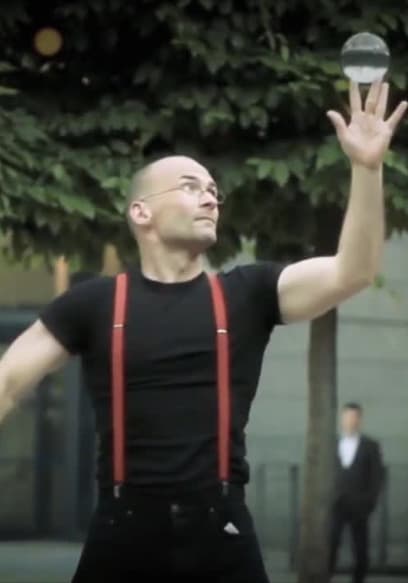 Watch Rethink S01:E04 - Photorealism, McGurk Effect, Golden Ratio, Pepper's Ghost, Rethinkers ...