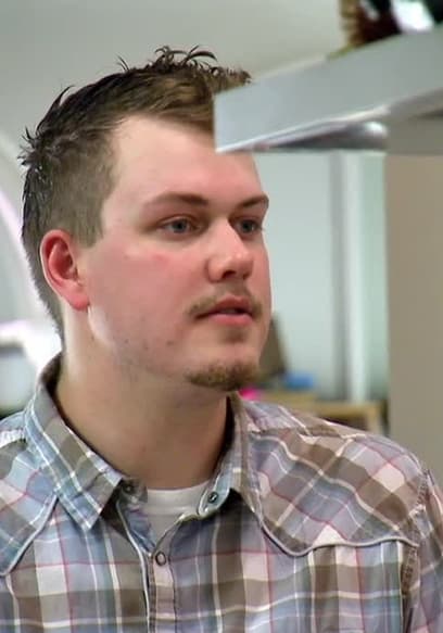 Watch Meet the Family S02:E06 - Greasy Walrus - Free TV Shows | Tubi