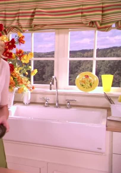 Watch Semi-Homemade Cooking With Sandra Lee S13:E09 - Slow Cooker ...