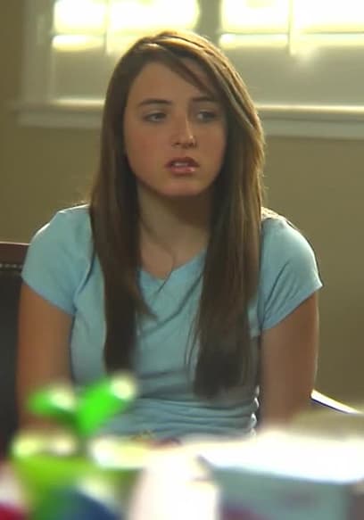 Watch Adina's Deck S01:E02 - The Case of the Online Crush - Free TV ...