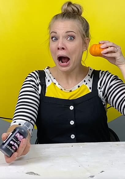 Watch Kylee Makes It S02:E01 - Kylee Makes a Pumpkin! - Free TV Shows ...