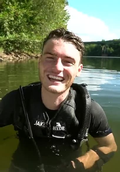 Watch Scuba Jake S03:E04 - The Sunken Ship - Free TV Shows | Tubi