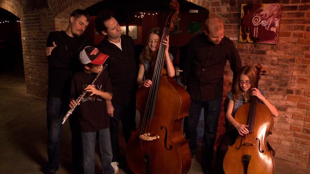 Watch Ariel & Zoey & Eli, Too S02:E04 - Project Trio - Free TV Shows | Tubi