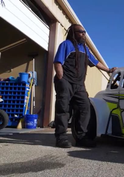 Watch Muscle & Classics S01:E04 - Home Track Advantage - Free TV Shows ...