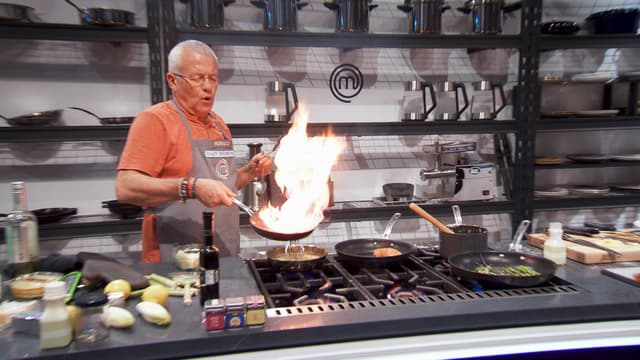 Watch MasterChef: Generations S14:E15 - The Wall - Free TV Shows | Tubi