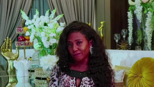 Watch The Expats International Ingrams S01:E01 - The Ingrams Are Back ...