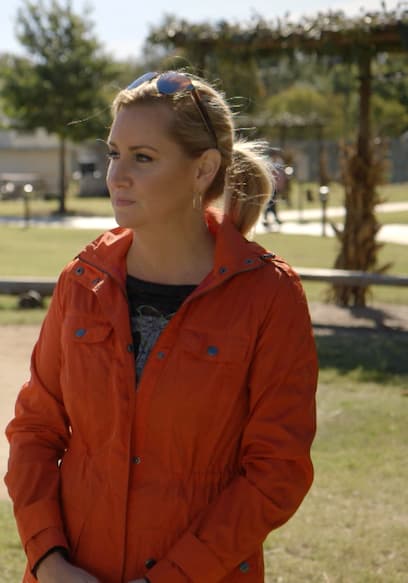 Watch Family Travel with Colleen Kelly S05:E01 - Chickasaw Country ...