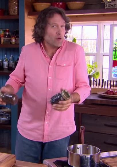 Watch Chef Michael's Kitchen S01:E08 - Roast Chicken - Free TV Shows | Tubi
