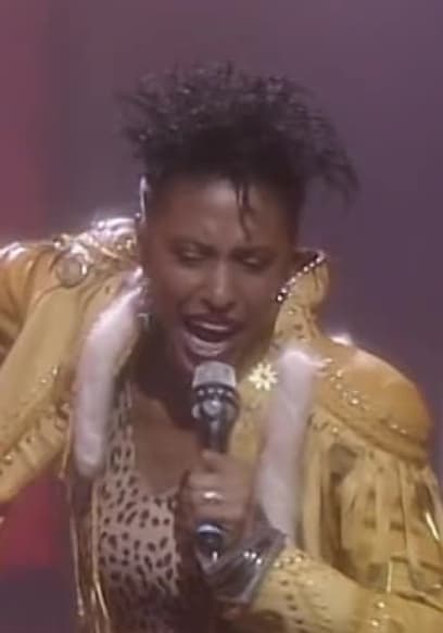 Watch It's Showtime at the Apollo S01:E07 - Episode - Free TV Shows | Tubi