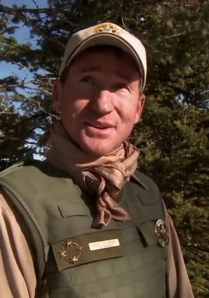 Watch Wardens S05:E12 - Axel and Chains - Free TV Shows | Tubi