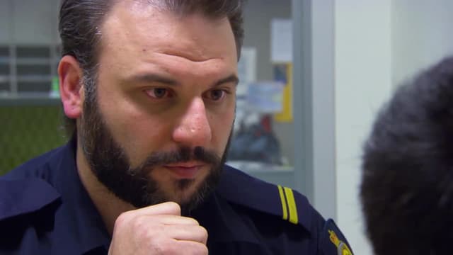 Watch Border Security: Australia's Front Line - Free TV Shows | Tubi