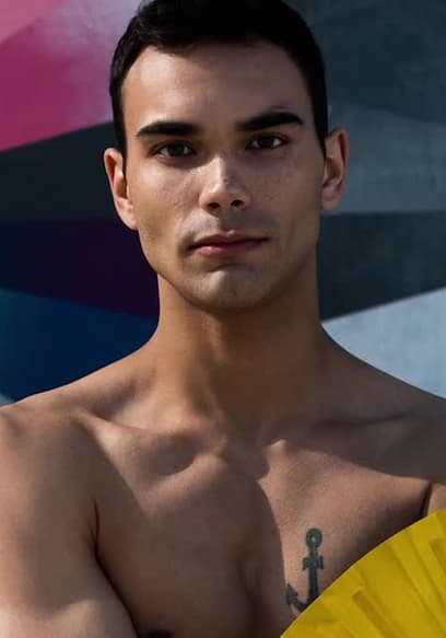 Watch The Whole Package S01:E04 - Mural Street - Free TV Shows | Tubi