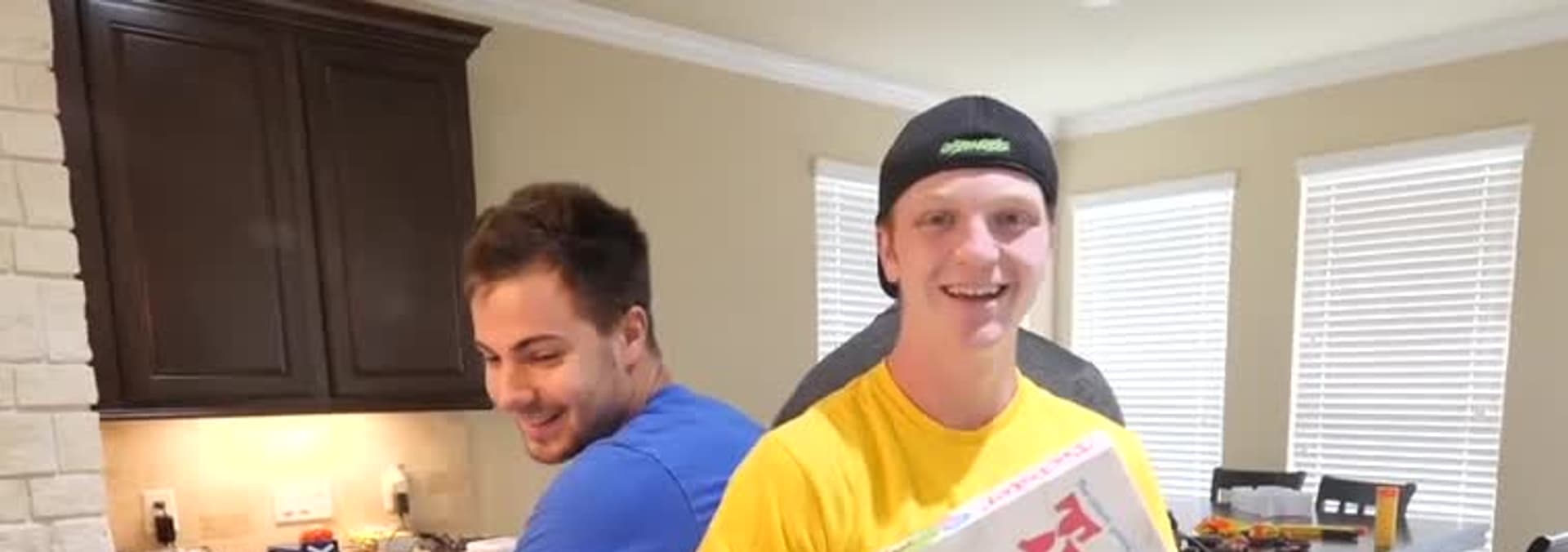 Watch Unspeakable S04:E12 - Twin Telepathy Challenge: Best Friend vs ...