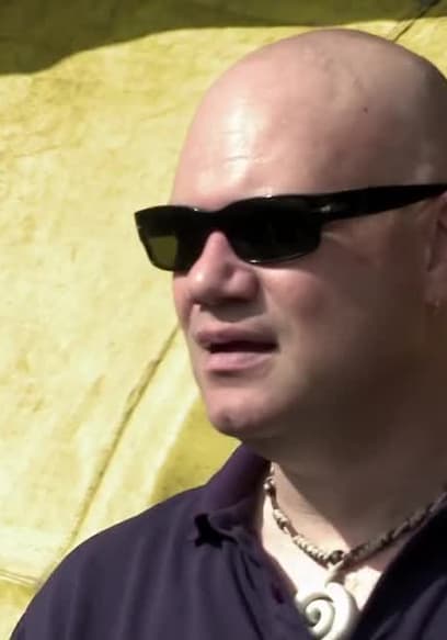 Watch Storage Hunters S02:E14 - Men at War - Free TV Shows | Tubi