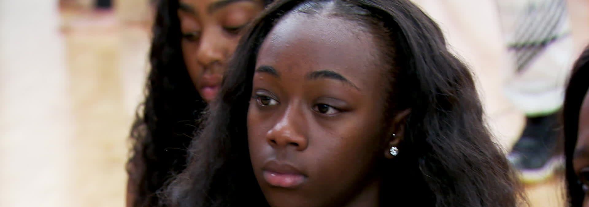 Watch Bring It S05:E03 - Let's Talk About Texts, Baby - Free TV Shows ...