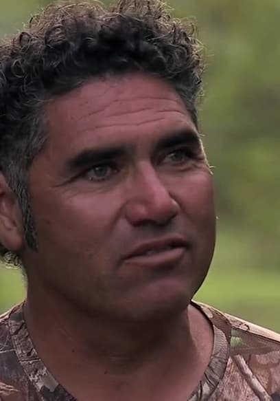 Watch Mantracker S04:E11 - Shaun and Vanessa - Free TV Shows | Tubi