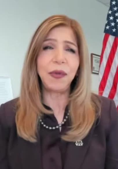 Watch She's a 10 Times 5 S01:E04 - What We Need to Know : Featuring San ...