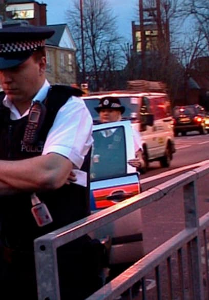 Watch Brit Cops S02:E01 - Episode 1 - Free TV Shows | Tubi