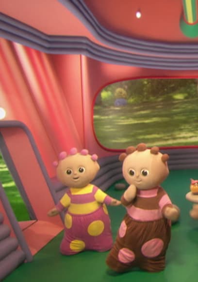 Watch In the Night Garden S01:E02 - Tombliboos' Wavi - Free TV Shows | Tubi