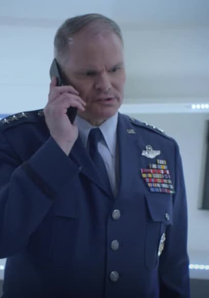 Watch Alistair MacLean's Air Force One Is Down S01:E01 - Part 1 - Free ...