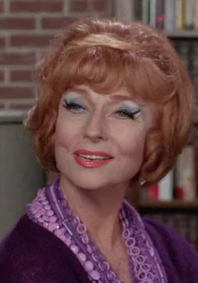 Watch Bewitched S03:E06 - Endora Moves in for a Spell - Free TV Shows ...