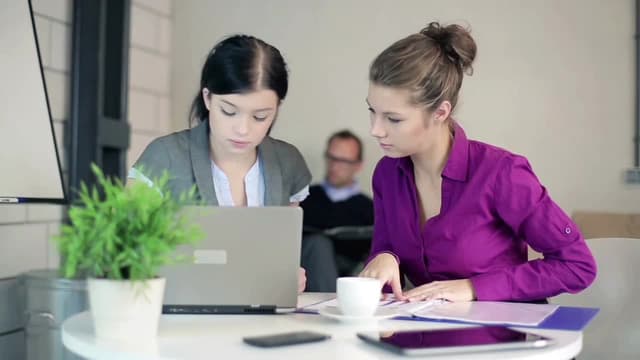 Watch Rethink S01 E06 Shadowgraphy Cardistry Saccadic Masking Hearing Age Rethinkers