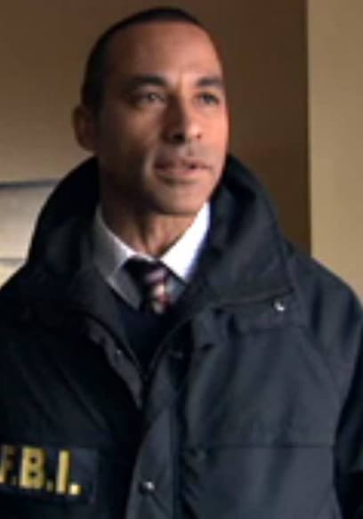 Watch Sue Thomas: F.B.Eye S03:E309 - The Bounty Hunter - Free TV Shows ...