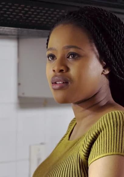 Watch The Queen S01:E22 - The Hit - Free TV Shows | Tubi