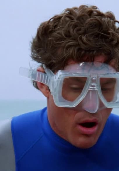 Watch Baywatch S02:E17 - The Chamber - Free TV Shows | Tubi