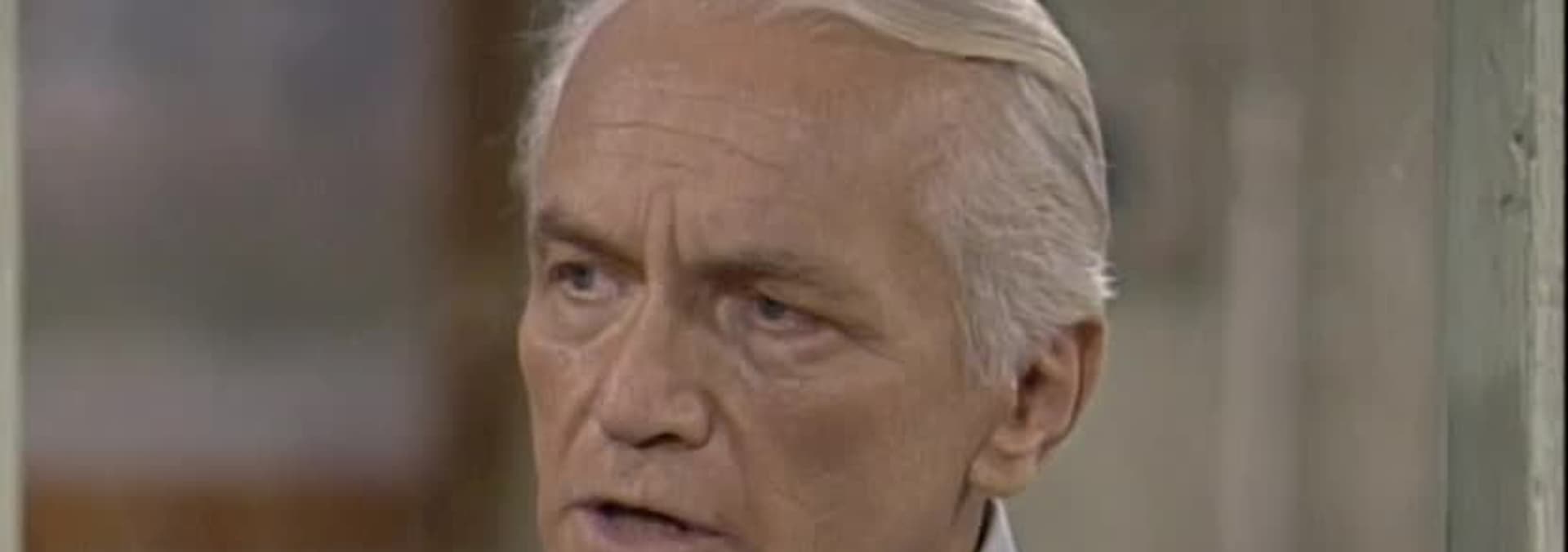 Watch Too Close for Comfort S06:E12 - Garfield the Cat Joins the Marin ...