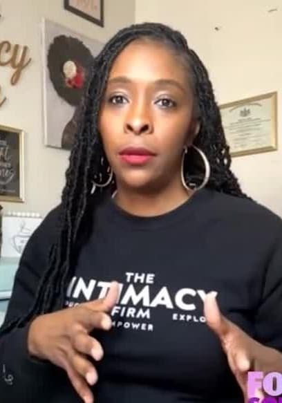 Watch Paging Dr. Chanda S01:E04 - Let's Talk About S - Free TV Shows | Tubi