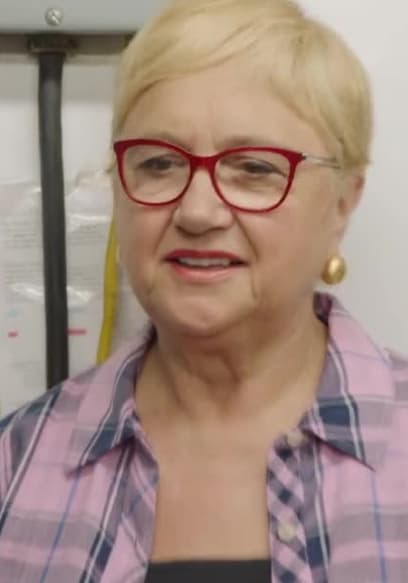 Watch Lidia Celebrates America: Return of the Artisans S01:E01 - Return ...