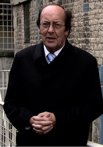 Watch Fred Dinenage: Murder Casebook S01:E07 - Derek Bentley - Free TV Shows | Tubi