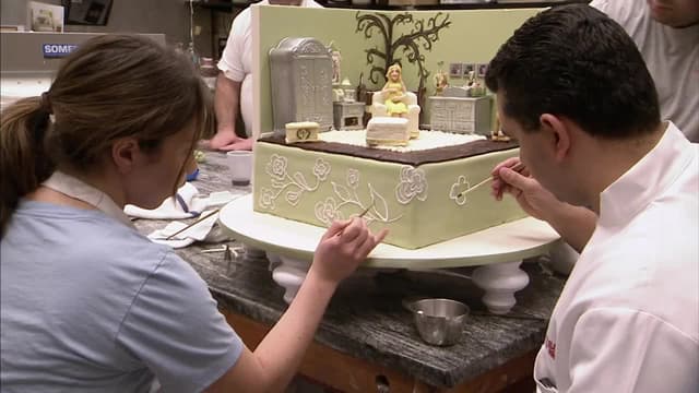 Watch Cake Boss S04:E07 - Baby Special - Free TV Shows | Tubi