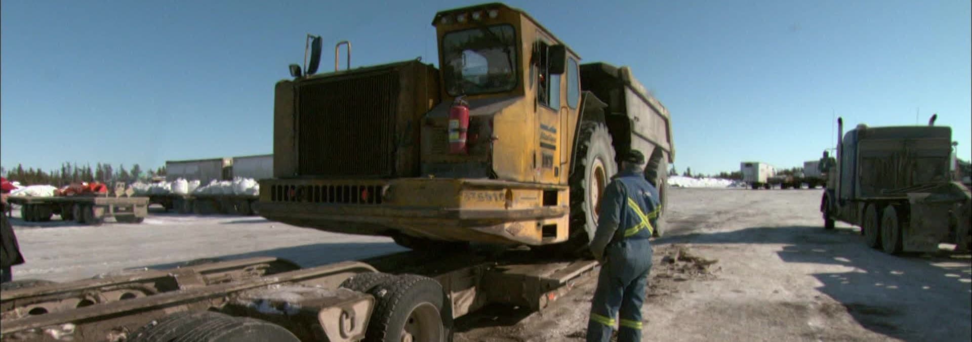 Watch Ice Road Truckers S01:E10 - The Final Run - Free TV Shows | Tubi