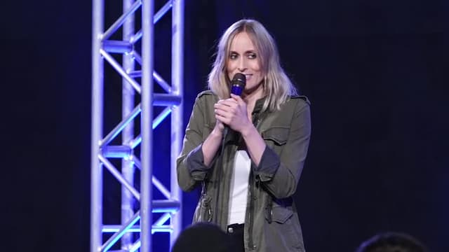 Watch Laugh After Dark: Live in Las Vegas S01:E11 - Alex Duong & Alexis ...