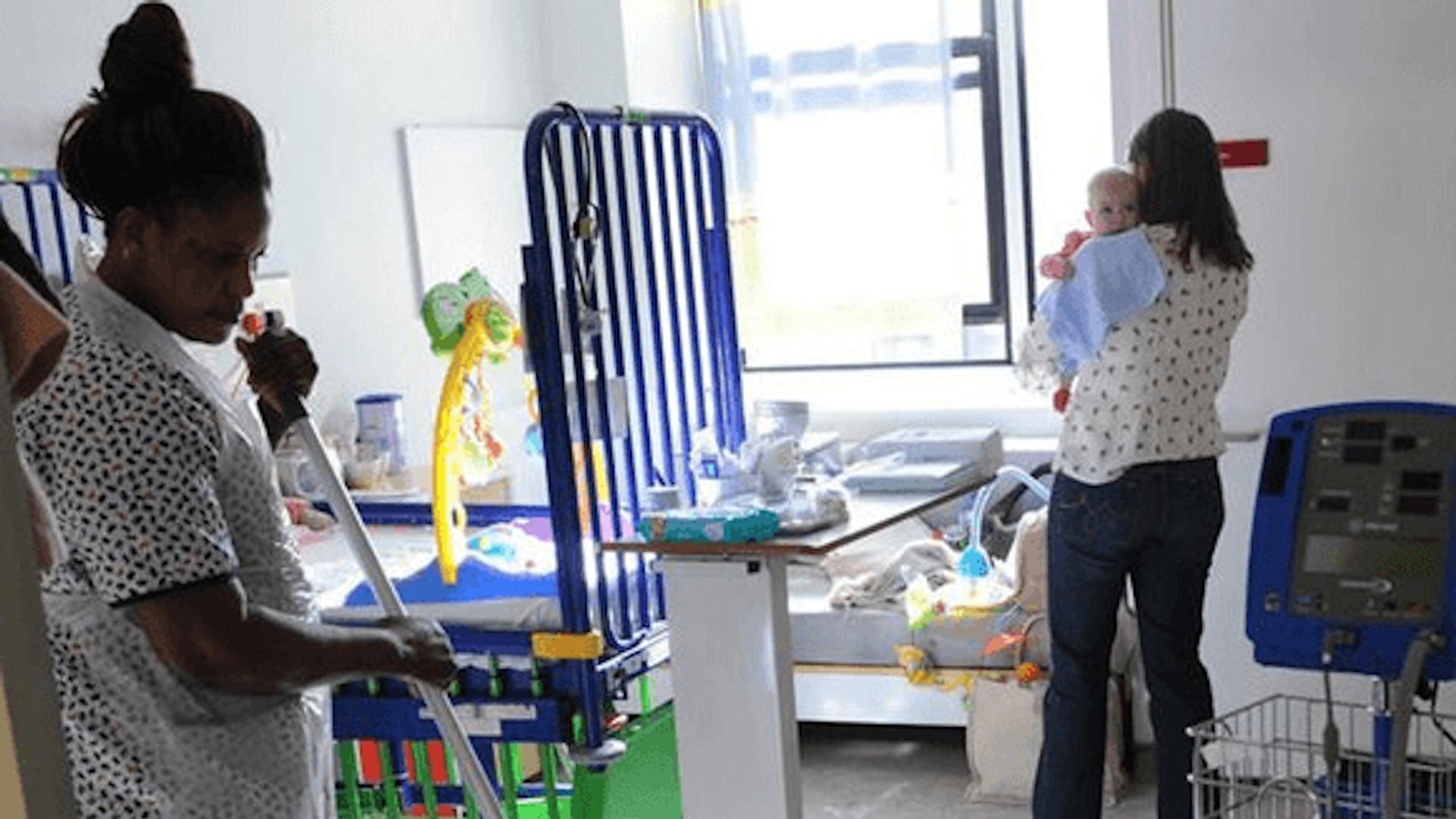 Watch Baby ER - Free TV Shows | Tubi