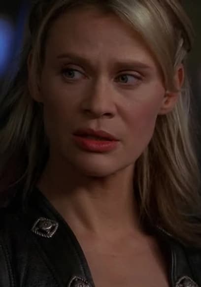 Watch Andromeda S05:E20 - Chaos and the Stillness of It - Free TV Shows ...