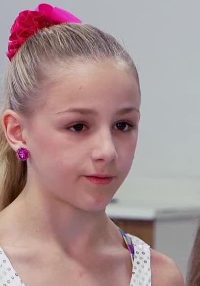 Watch Dance Moms S01:E09 - From Ballerinas to Showgirls - Free TV Shows ...