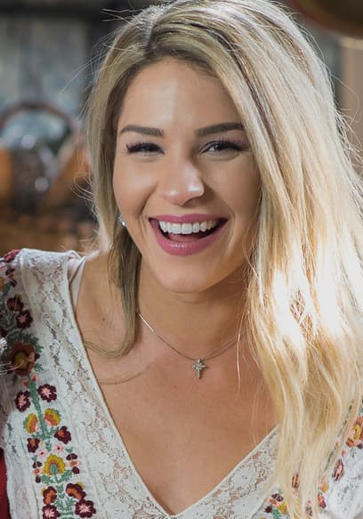 Watch Positively Paula S02:E11 - The Meatball Has La - Free TV Shows | Tubi