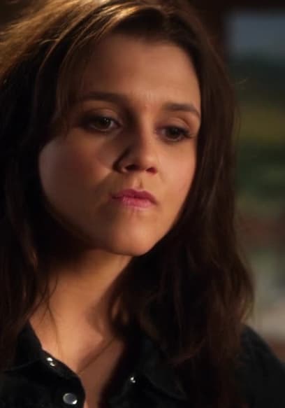 Watch The Lying Game S01:E19 - Weekend of Living Dangerously - Free TV ...