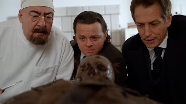 Watch Detective Anna S02:E25 - The Living Corpse - Part 1 - Free TV ...