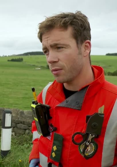 Watch Helicopter ER S01:E15 - Episode 15 - Free TV Shows | Tubi