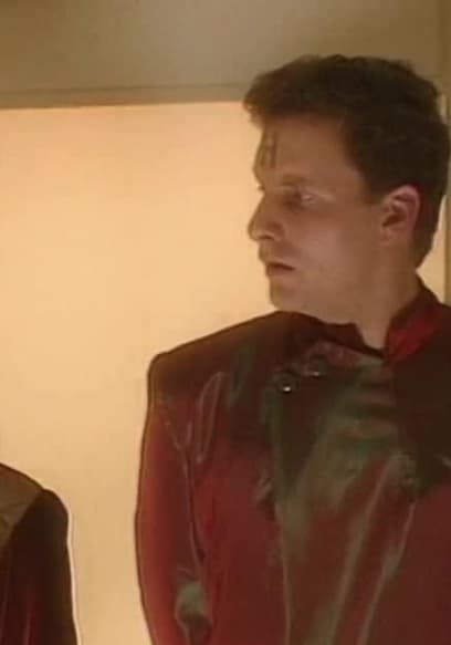 Watch Red Dwarf S05:E01 - Holoship - Free TV Shows | Tubi