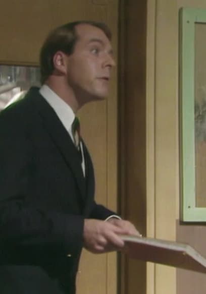 Watch Hi-De-Hi! S01:E01 - Desire in the Mickey Mouse - Free TV Shows | Tubi