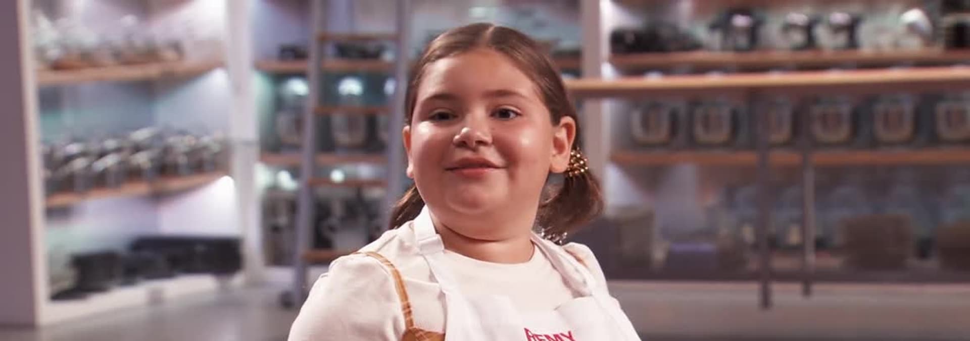 Watch MasterChef Junior S09:E05 - Junior Edition: Mystery Box - Free TV Shows | Tubi
