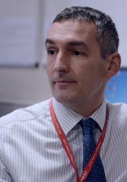 Watch 24 Hours in Police Custody S04:E14 - Predators - Free TV Shows | Tubi